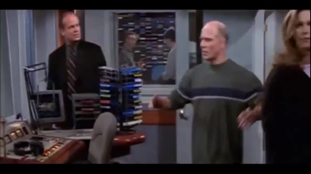 Bulldog - Total BS | Download HD video clip on | Vlipsy