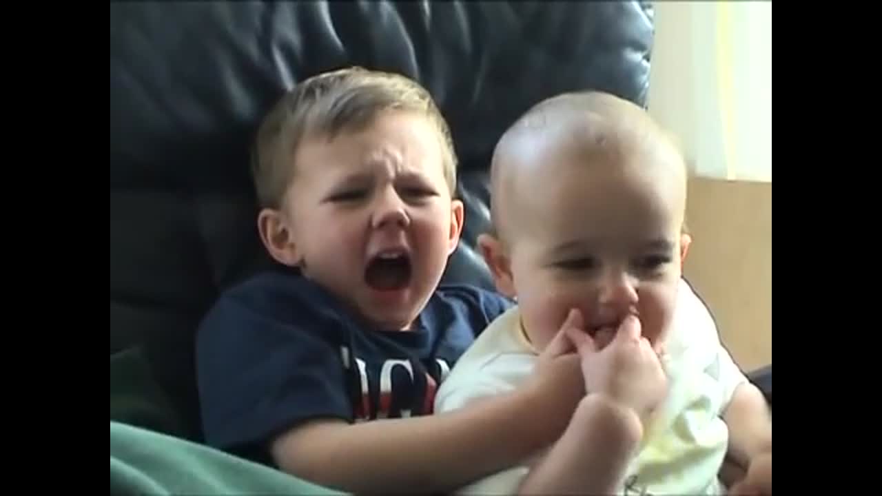 Charlie Bit My Finger: Ouch Charlie - Find clips on VLIPSY