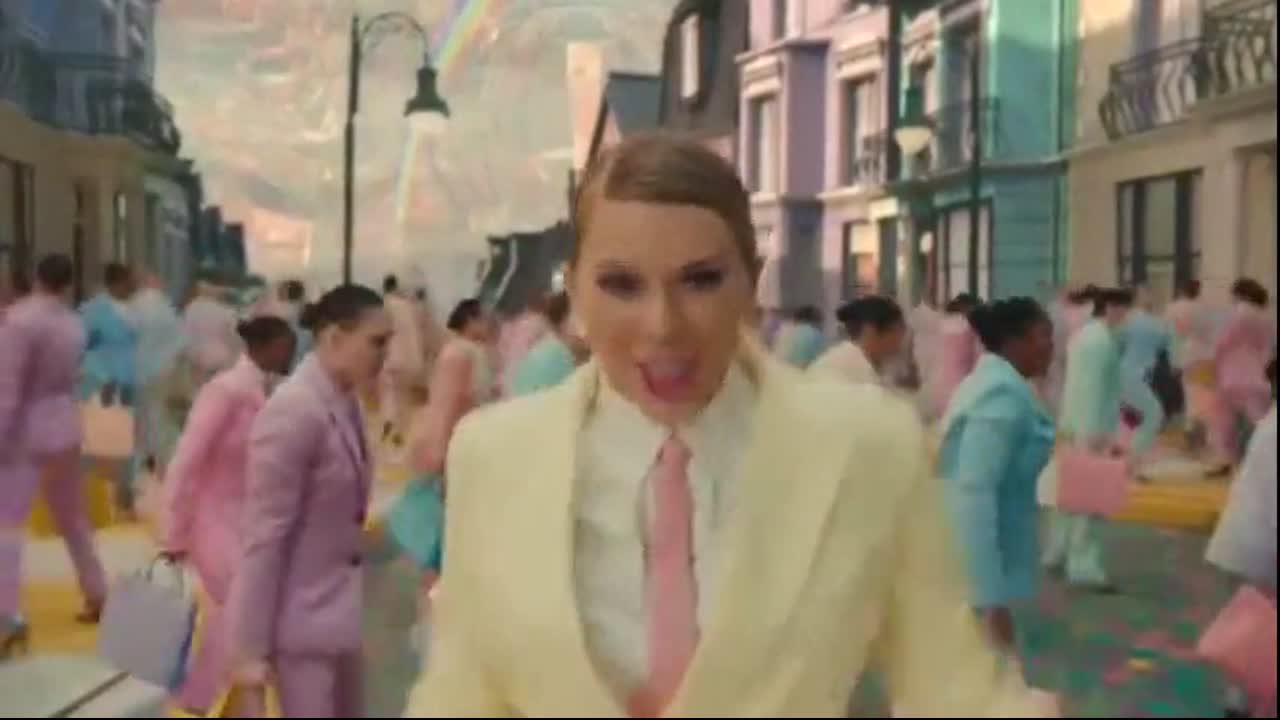 Taylor Swift Me Download Hd Video Clip On Vlipsy