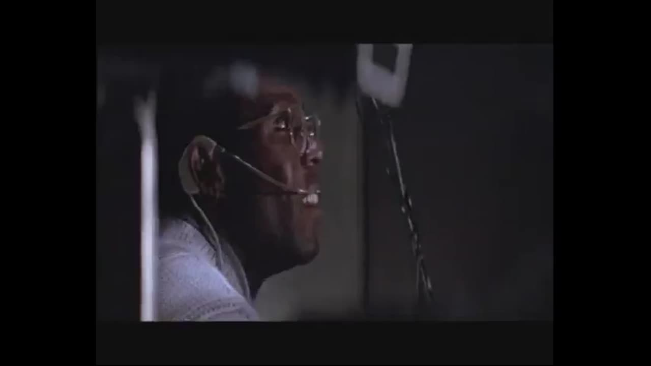 Die Hard - Computer hacking | Download HD video clip on | Vlipsy