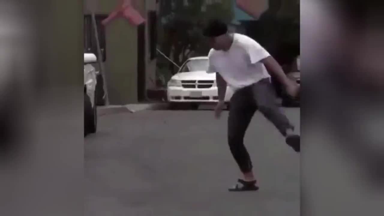 Vine - Zach Stop | Download HD video clip on | Vlipsy