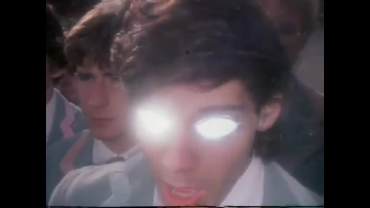 Bonnie Tyler - Turn around bright eyes | Download HD video clip on | Vlipsy