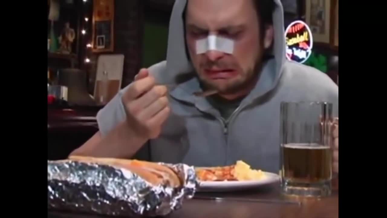 It's always sunny in Philadelphia: Crying - Find clips on VLIPSY