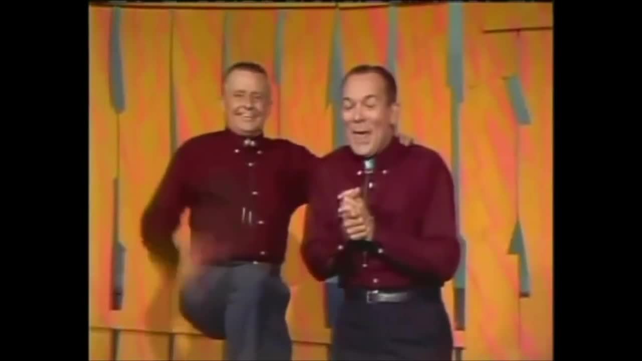 Hee Haw: Old school beatboxing. Find clips on VLIPSY