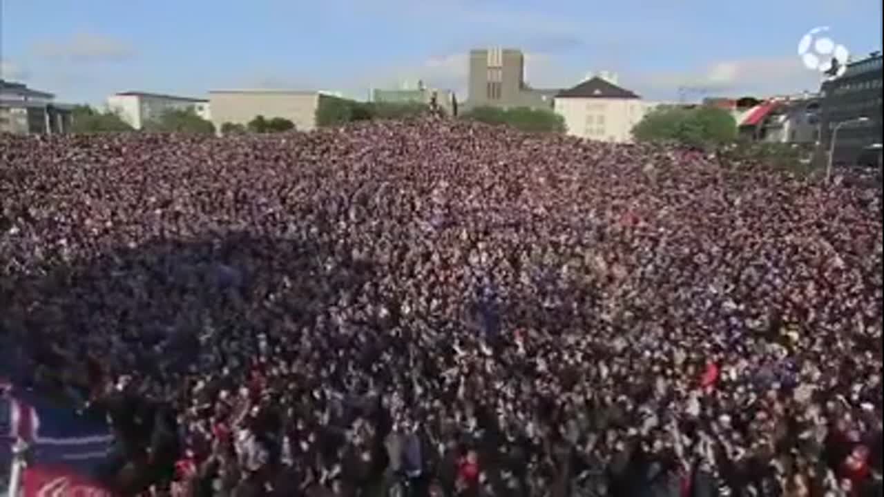 Viking Clap - Crowd cheering | Download HD video clip on | Vlipsy