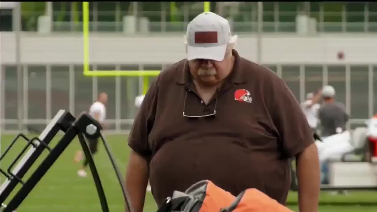 Hard Knocks: Bob Wylie Gut Hut - Find clips on VLIPSY