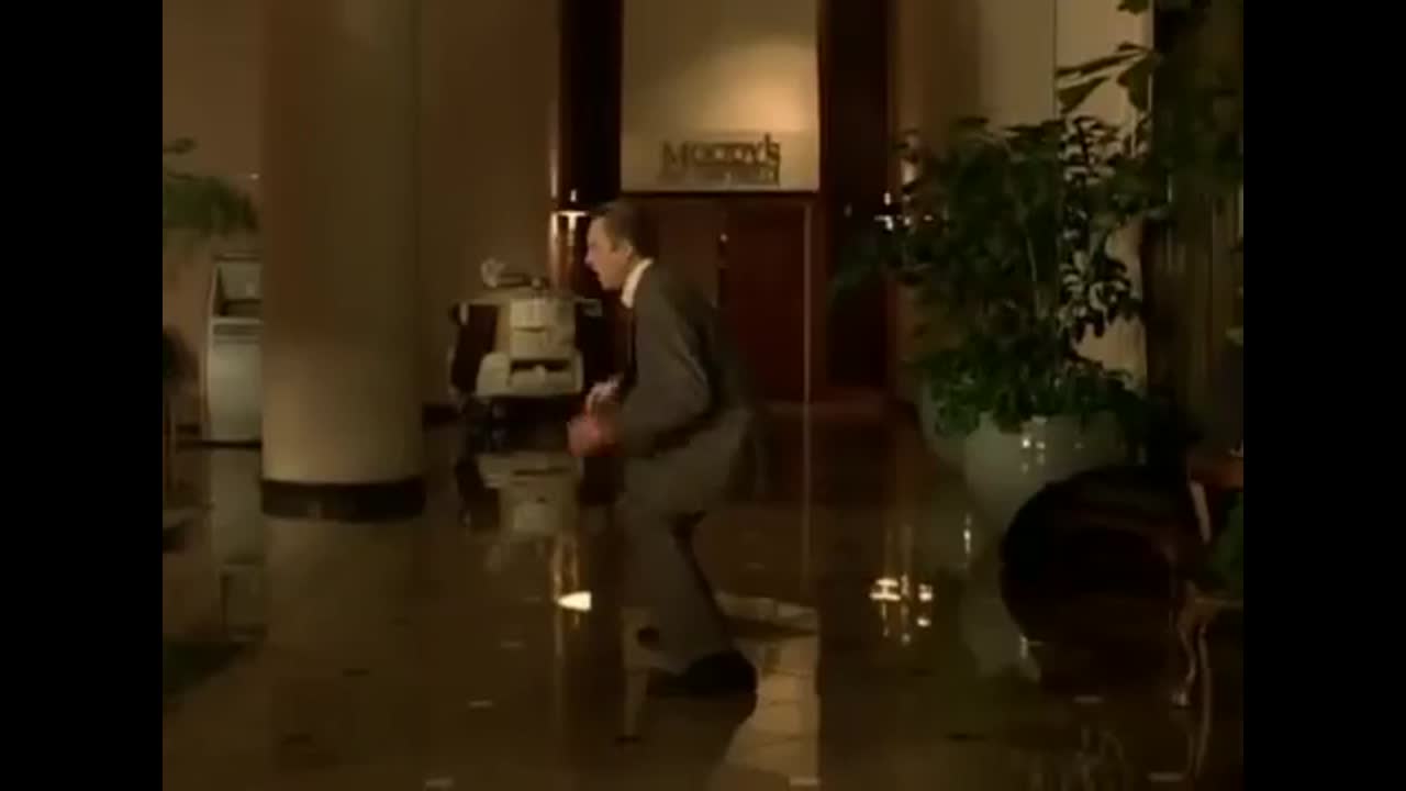 Fatboy Slim: Dancing. Find clips on VLIPSY