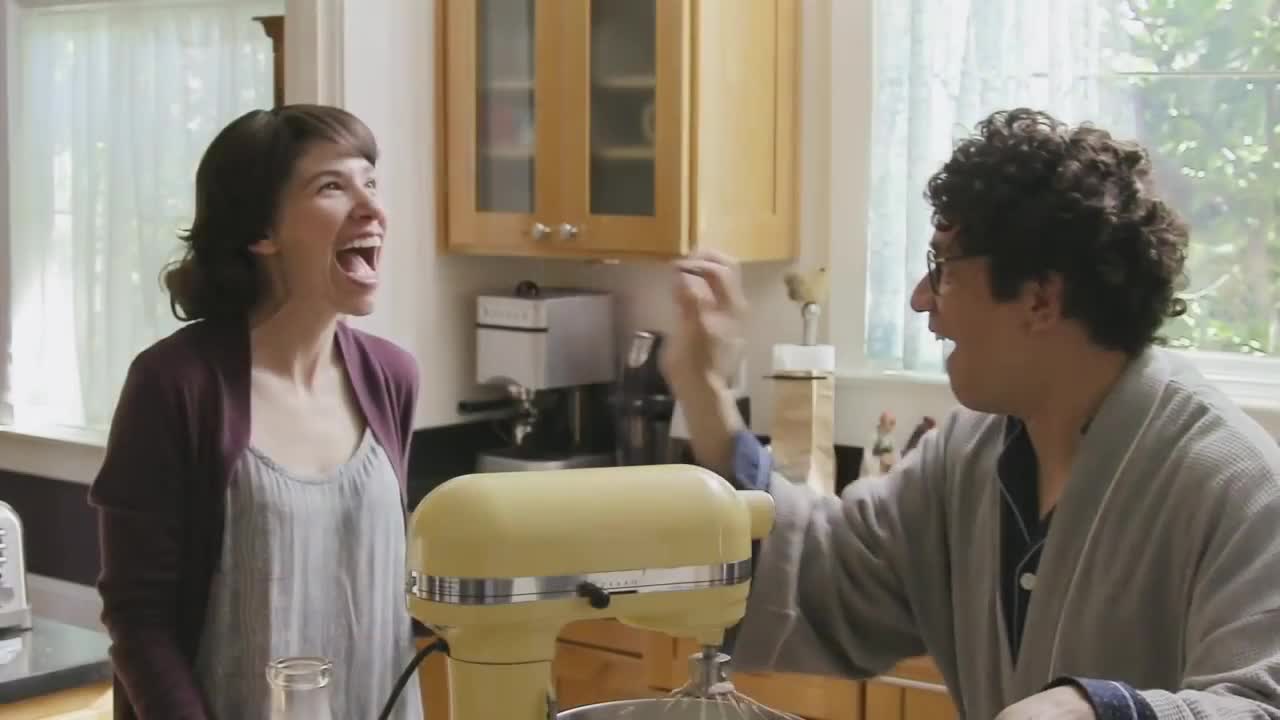 Portlandia: Throwing berries. Find clips on VLIPSY