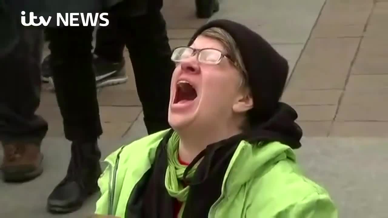 Trump Protester - Noooooo! (Video Clip) | Download HD | Vlipsy