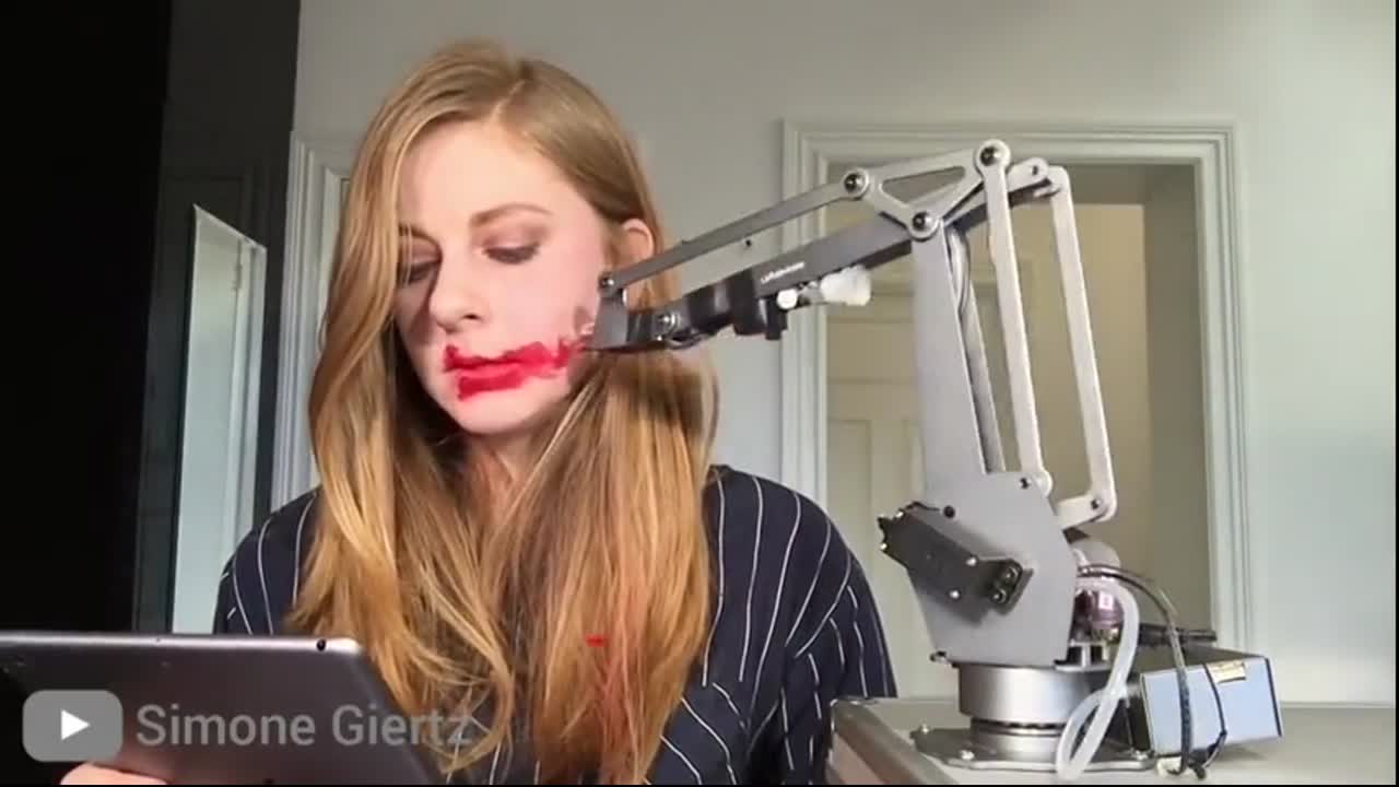 Simone Giertz - Lipstick Robot (Video Clip) | Download HD | Vlipsy