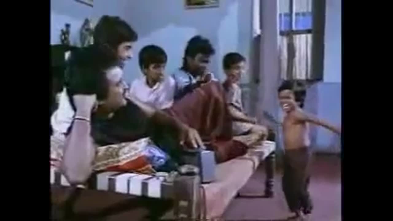 Little Superstar - Groovin | Download HD video clip on | Vlipsy