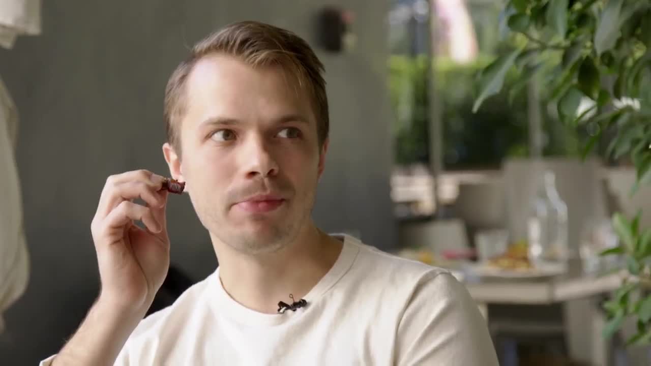 BuzzFeed: Because it's Bacon. Find clips on VLIPSY