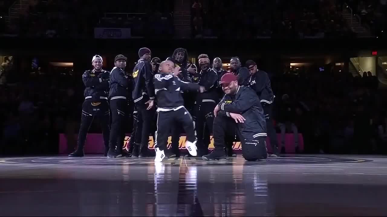 Tavaris Jones: I just wanna Rolly Rolly Rolly. Find clips on VLIPSY