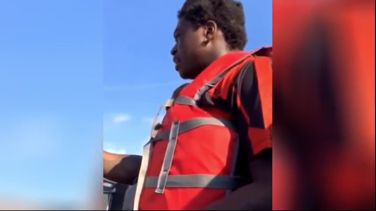 Kodak Black Meme - Lemme drive da boat | Download HD video clip on | Vlipsy