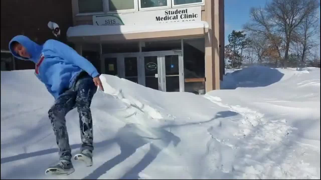 Sven Johnson: Snow angles - Find clips on VLIPSY