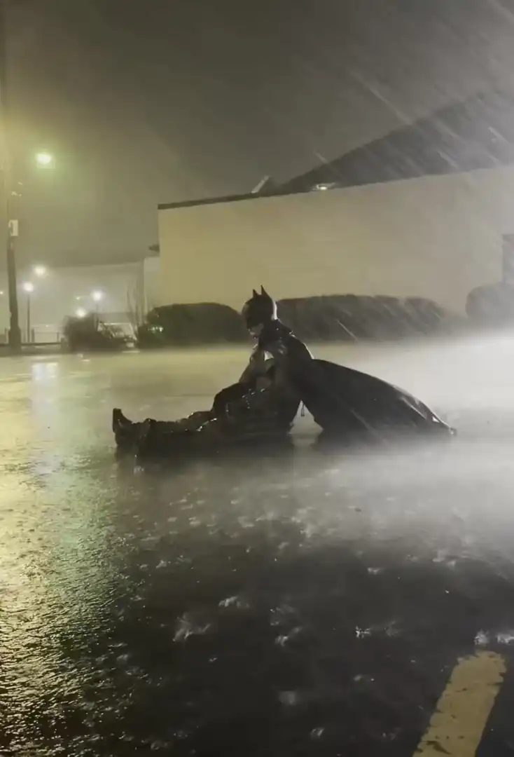 Batman - Sitting in rain | Download HD video clip on | Vlipsy